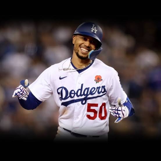 Mookie Betts biography, birthday, baseball career, facts, family ...